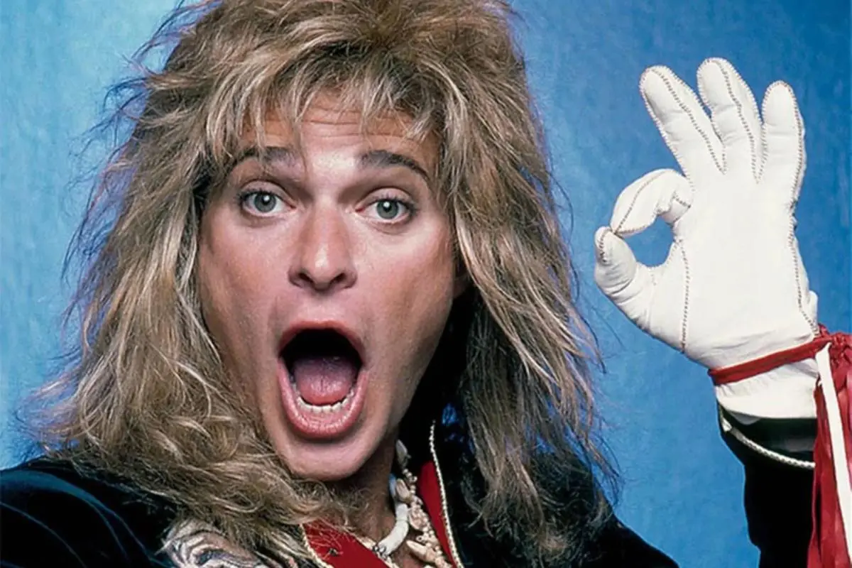 When David Lee Roth Dropped Into the Splits: The Acrobatics That ...